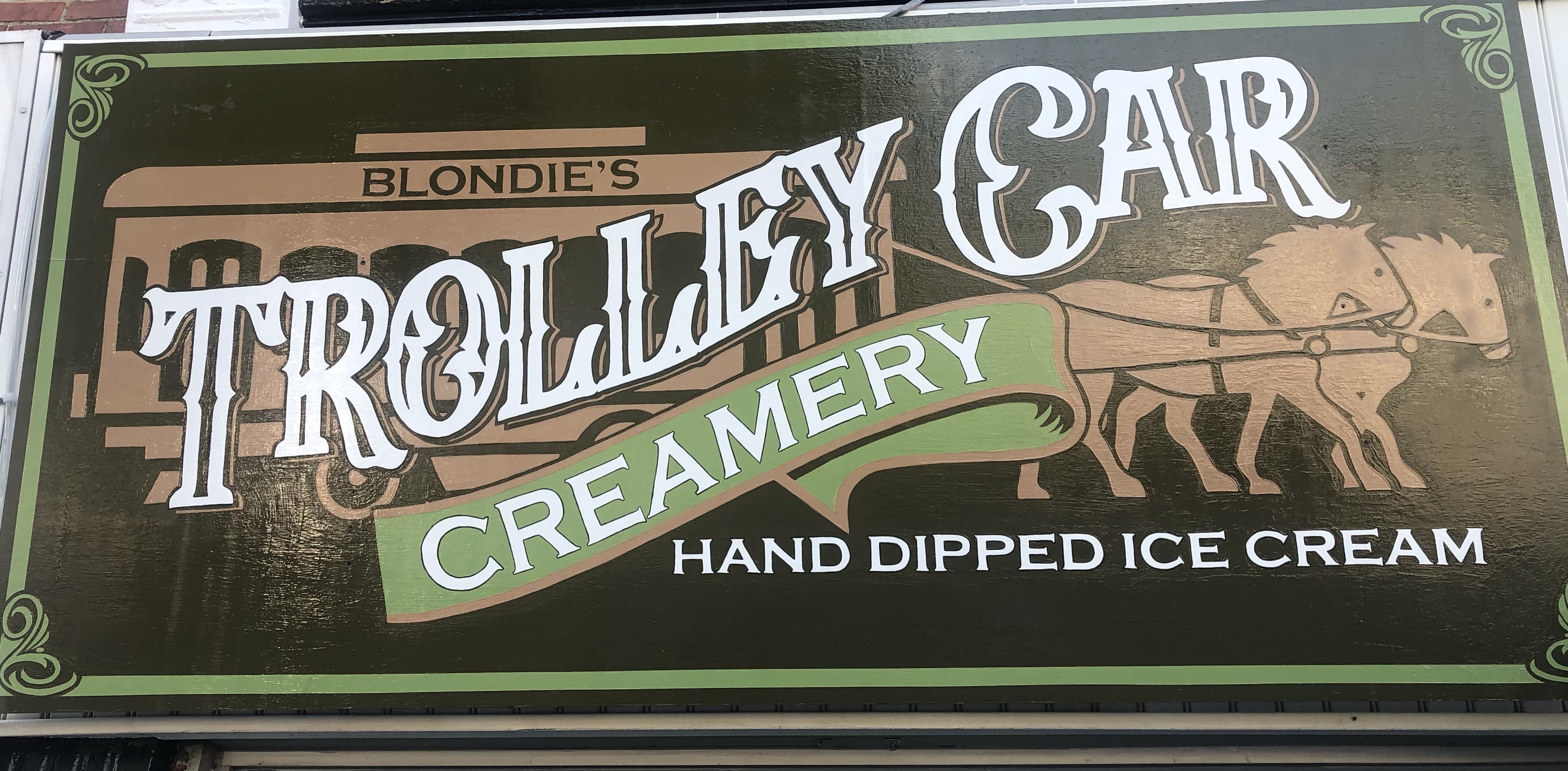 Trolley Car Creamery: Brownstown – Walt’s Diner