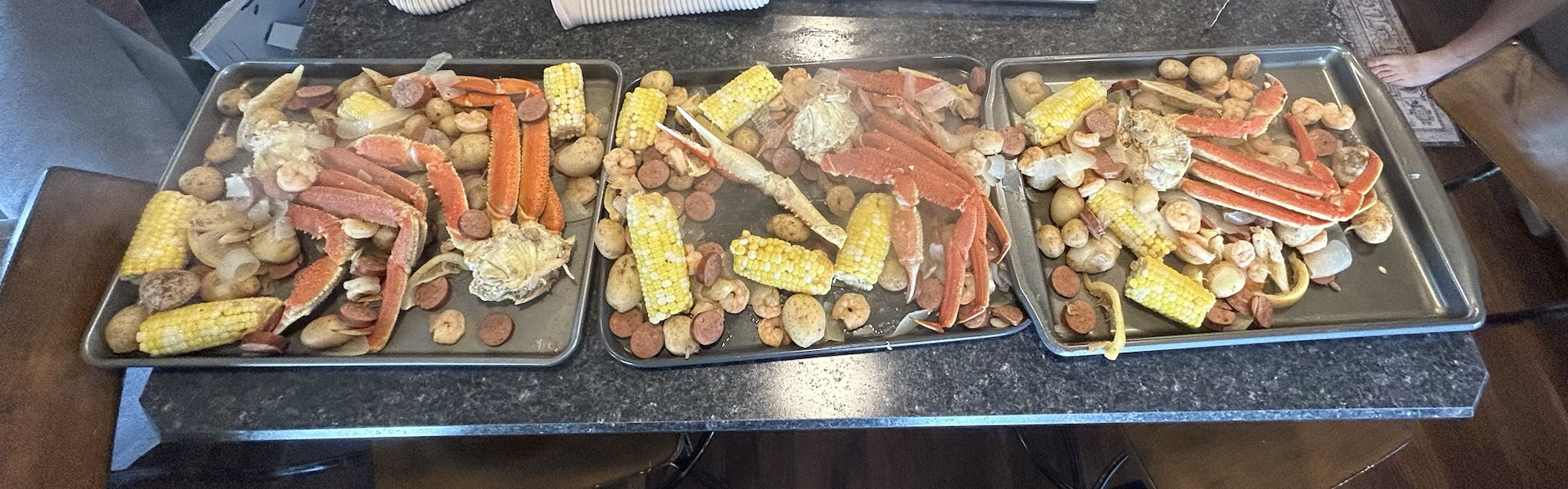 The Mother Load 🦀 🌽 🥔 🍤 – Walt’s Diner